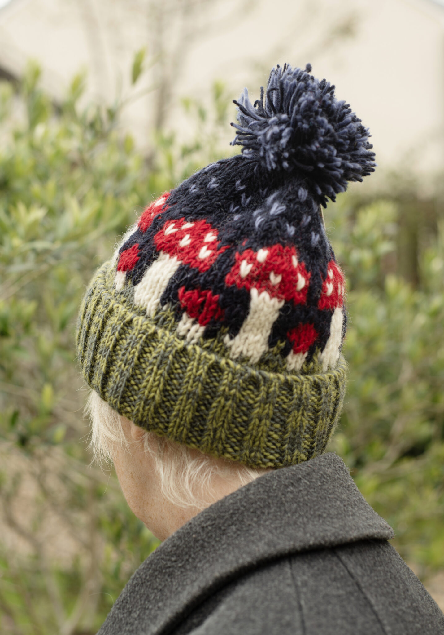 Chunky Knit Mushroom Bobble Hat - Midnight - Lambland